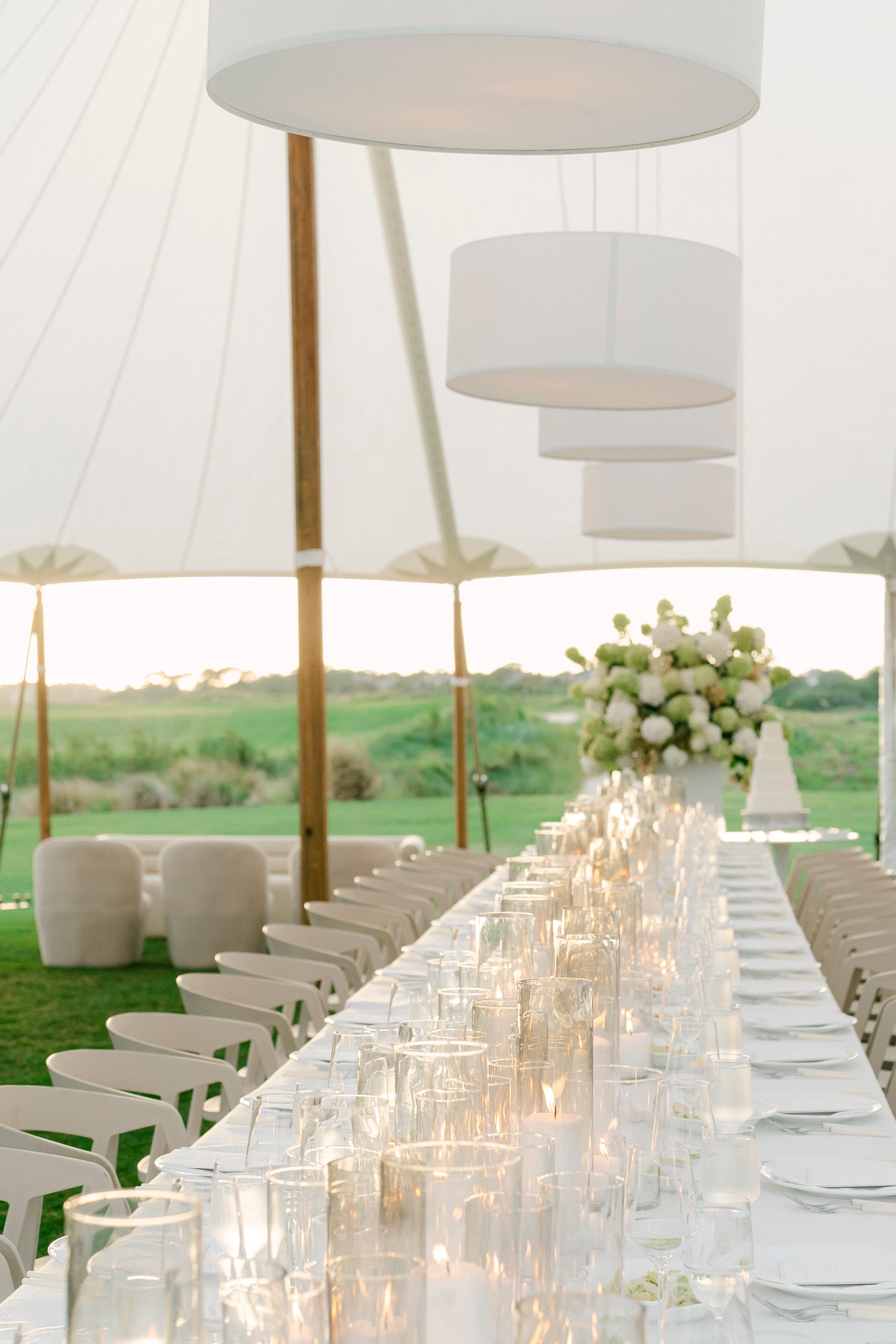 Monochrome Magic: How to Design a Single-Hue Statement – Mayker Events